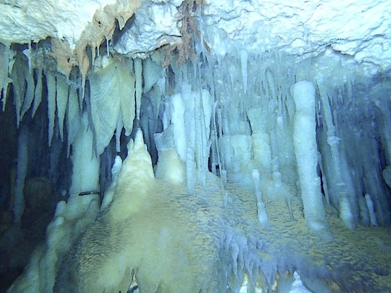 Ralph’s Cave Abaco | ROLLING HARBOUR ABACO